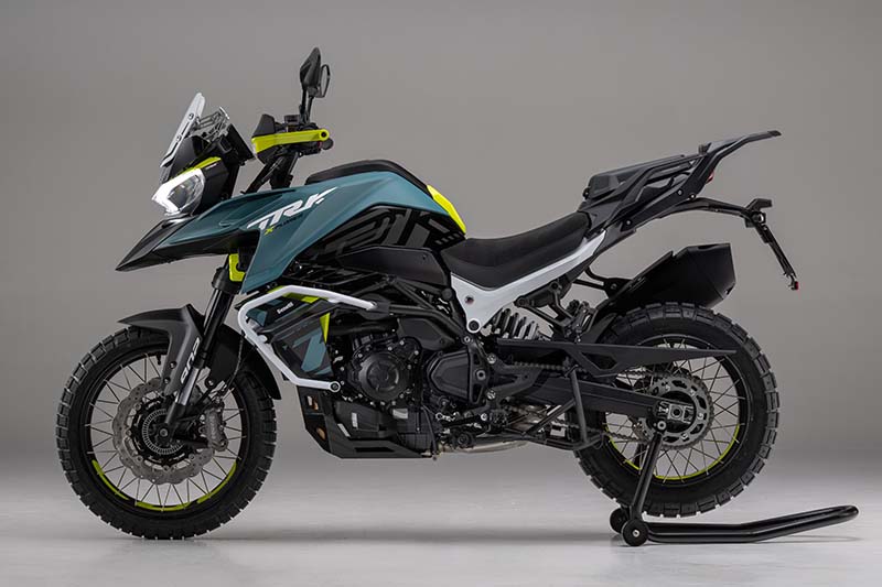 Benelli TRK 902 Xplorer 2026 - Precio, ficha técnica, opiniones y ofertas