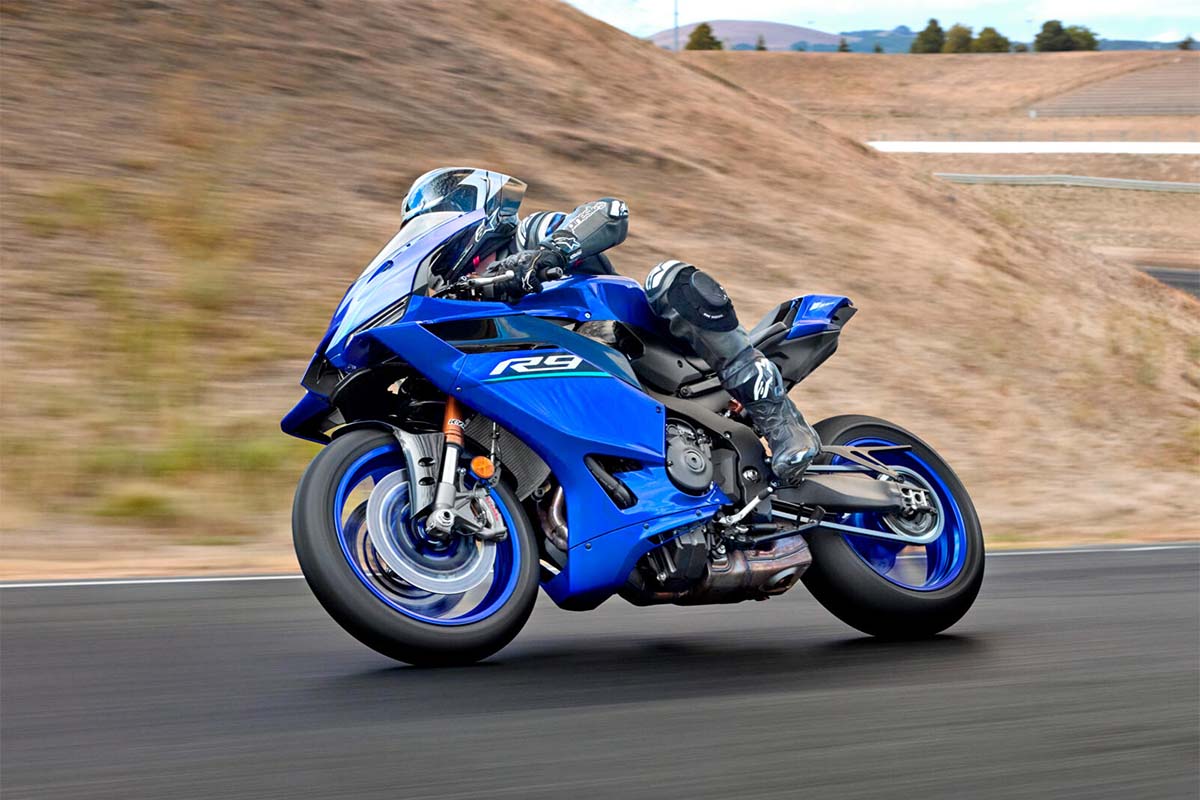 Continental le cambia los “zapatos” a tu moto con su sorteo de Navidad