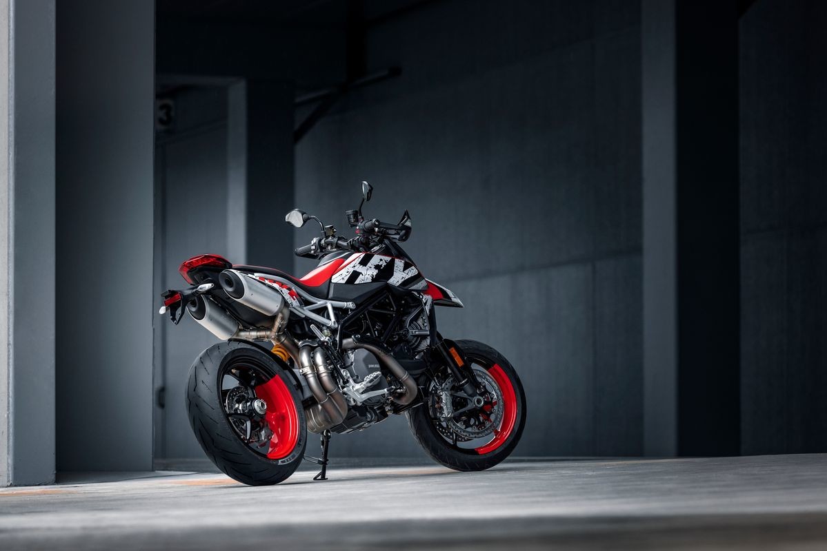 Así es la nueva decoración de la Ducati Hypermotard 950 RVE