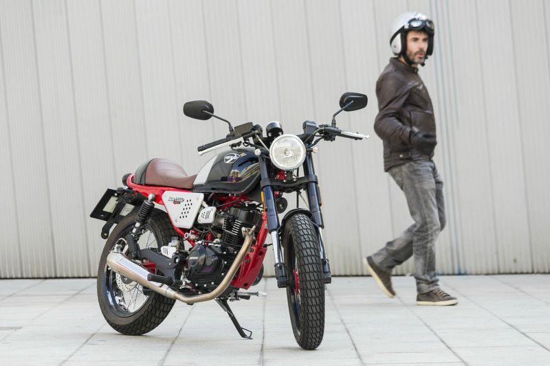 Prueba Hanway Raw 125 SR Sport: bombón retro