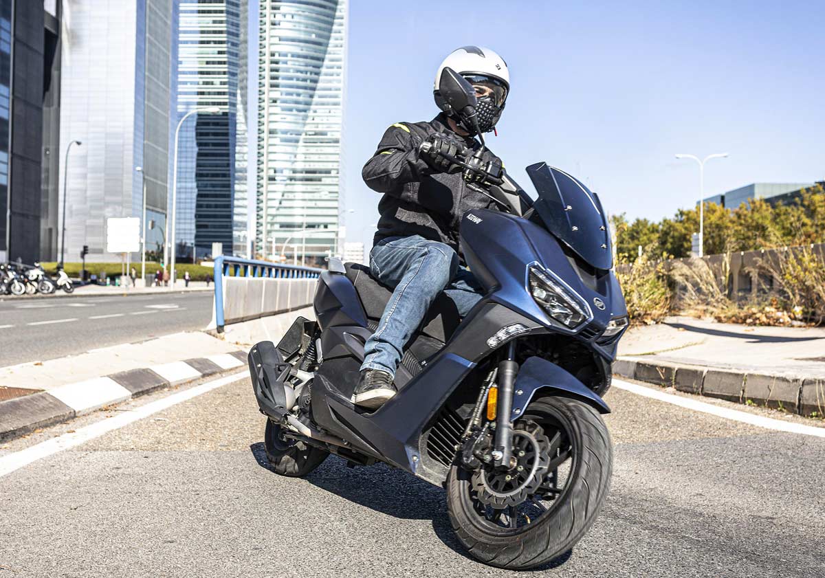 Keeway Vieste 125 XDV 2025 - Precio, ficha técnica, opiniones y ofertas