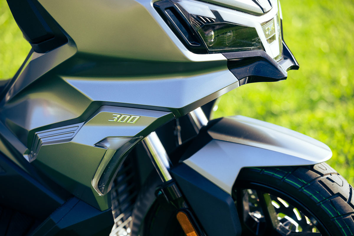 Prueba SYM ADX 300 2025 (Vídeo)