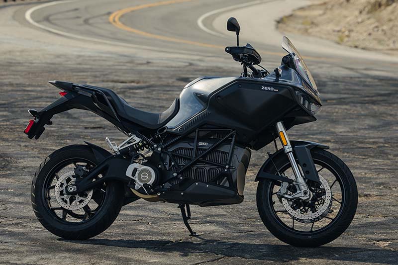 Zero Motorcycles DSR 2025 - Precio, ficha técnica, opiniones y ofertas