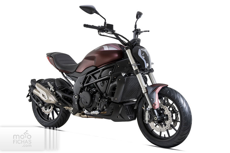 Benelli 502C 2022-2024 - Precio, ficha técnica, opiniones y ofertas