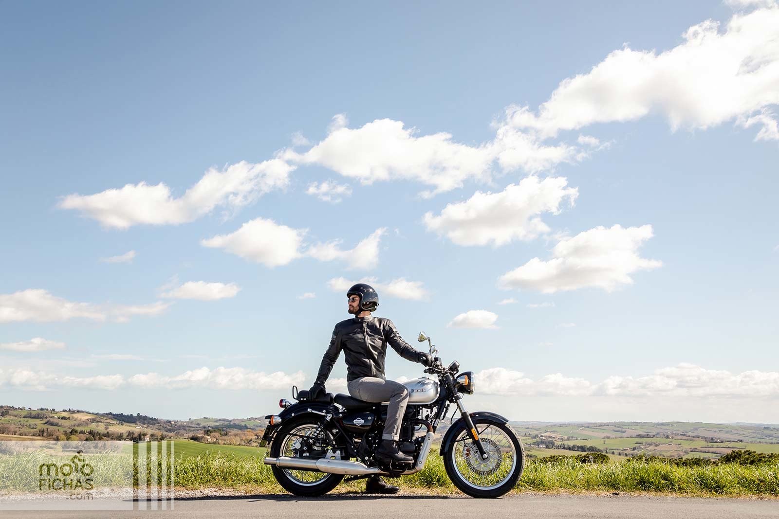 Comparativa Benelli Imperiale 400 2021-2024 - Honda Rebel 500/S 2020-2024