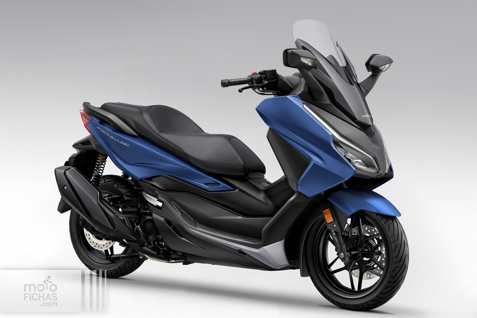 Comparativa Honda Forza 350 2023-2024 - Yamaha XMAX 300 2023-2024