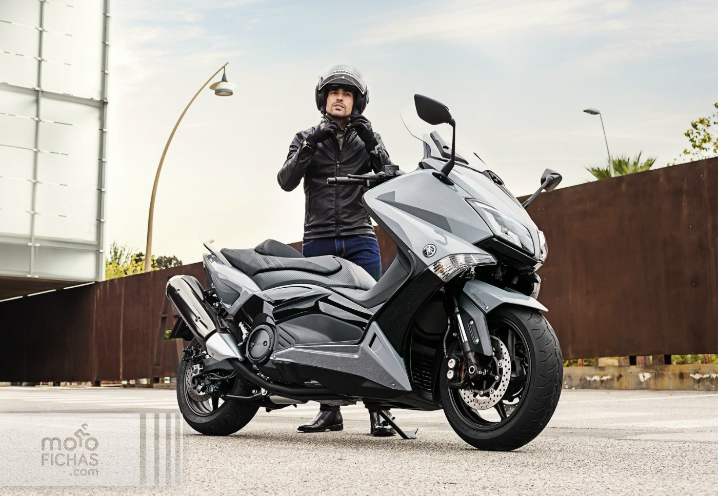 Yamaha T-Max Lux Max 2016