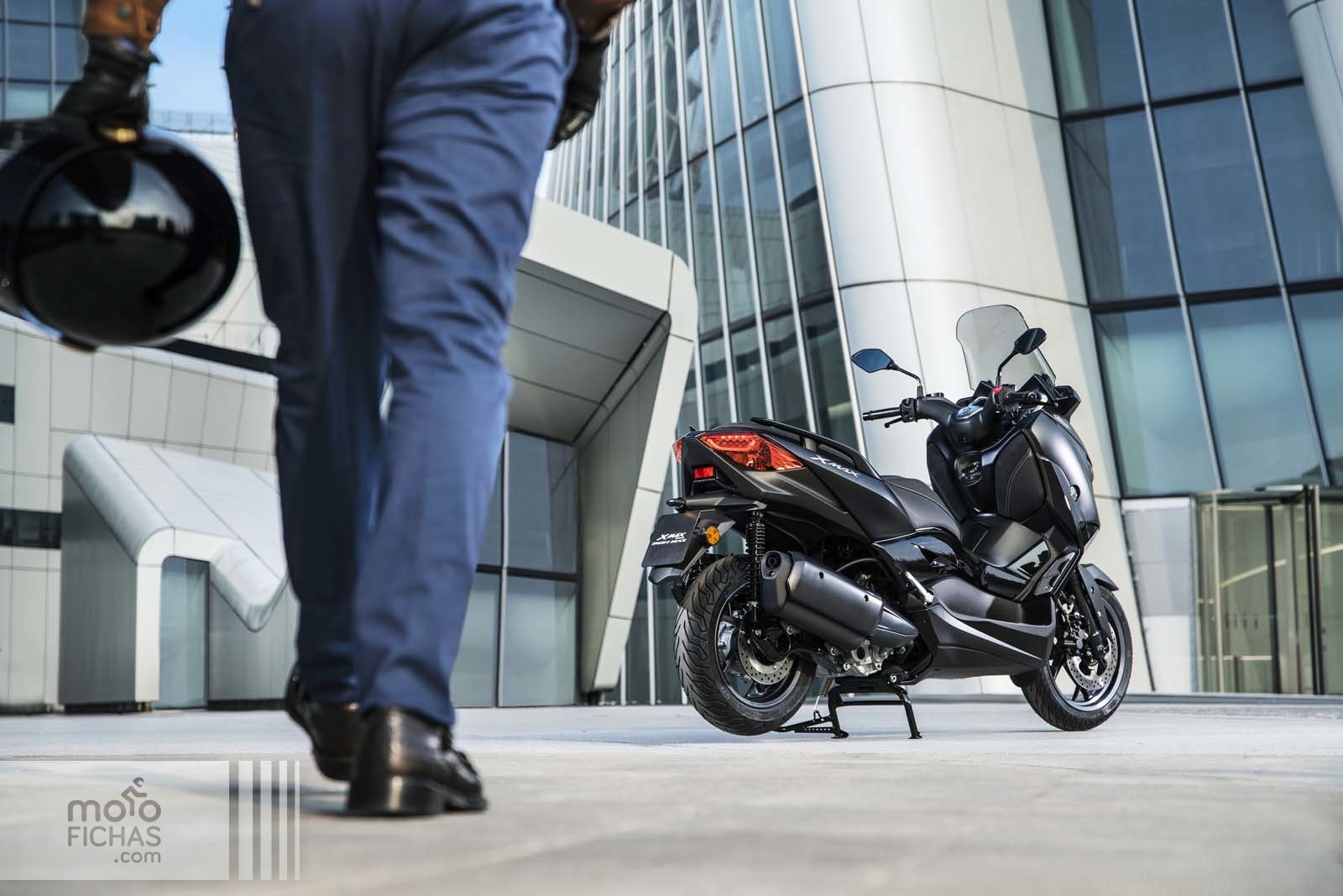 Comparativa Honda Forza 300 2018-2020 - Yamaha XMAX 300/Iron Max/Tech ...