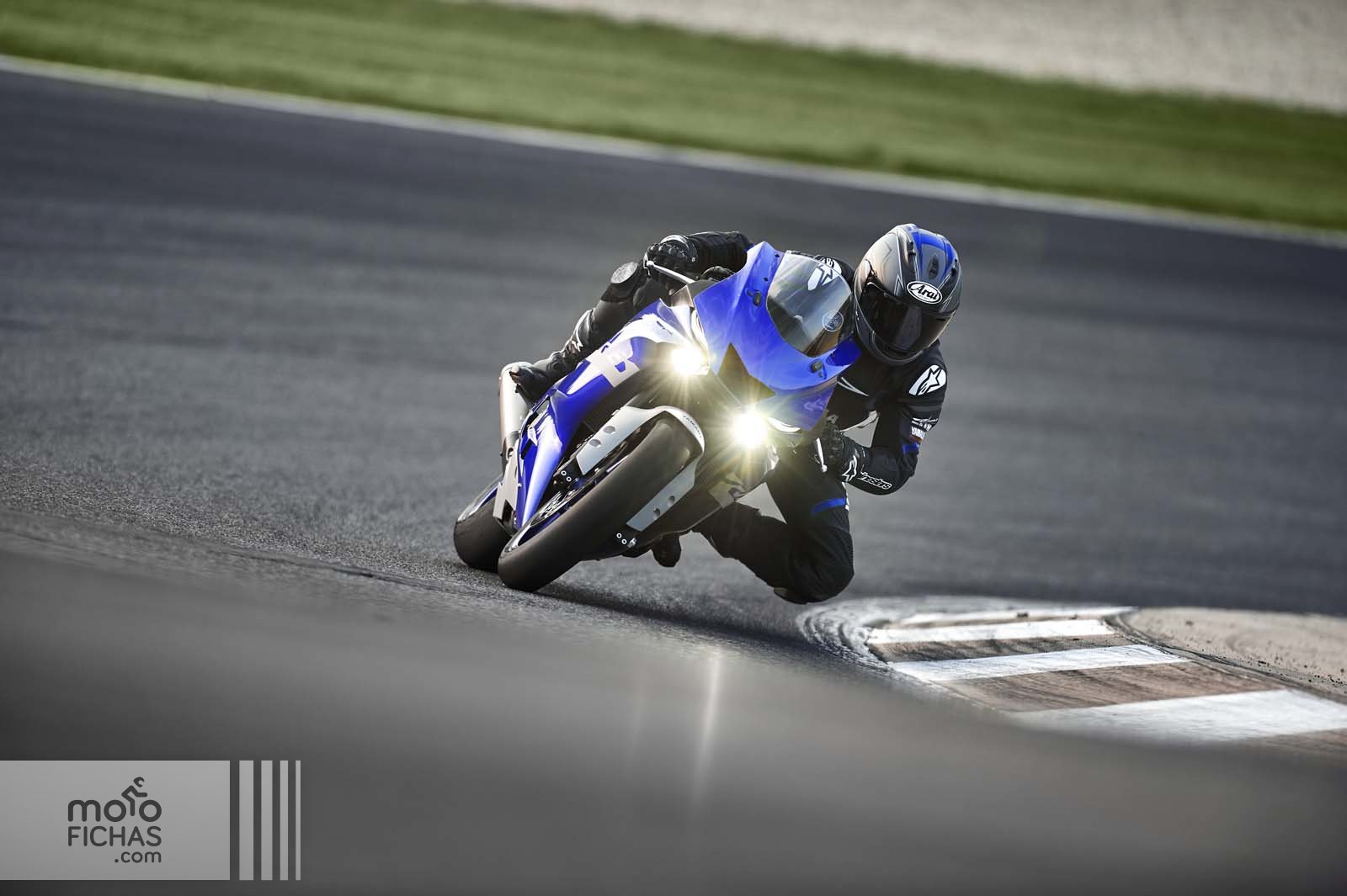 Comparativa Kawasaki Ninja ZX-6R 2020 - Yamaha YZF-R6 2017-2020