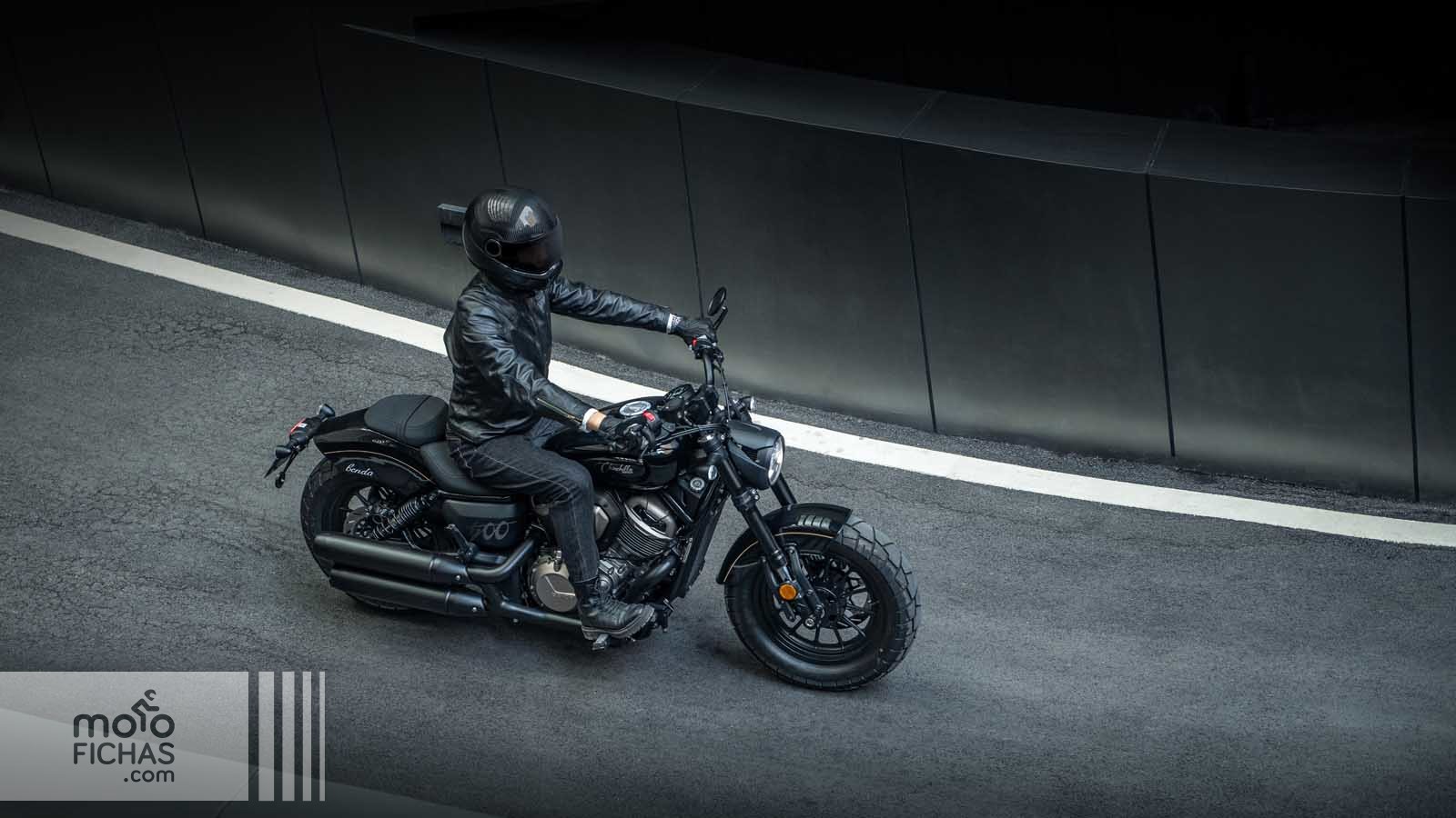 Comparativa Kawasaki Eliminator 500 2025 - Benda Chinchilla 500 2025