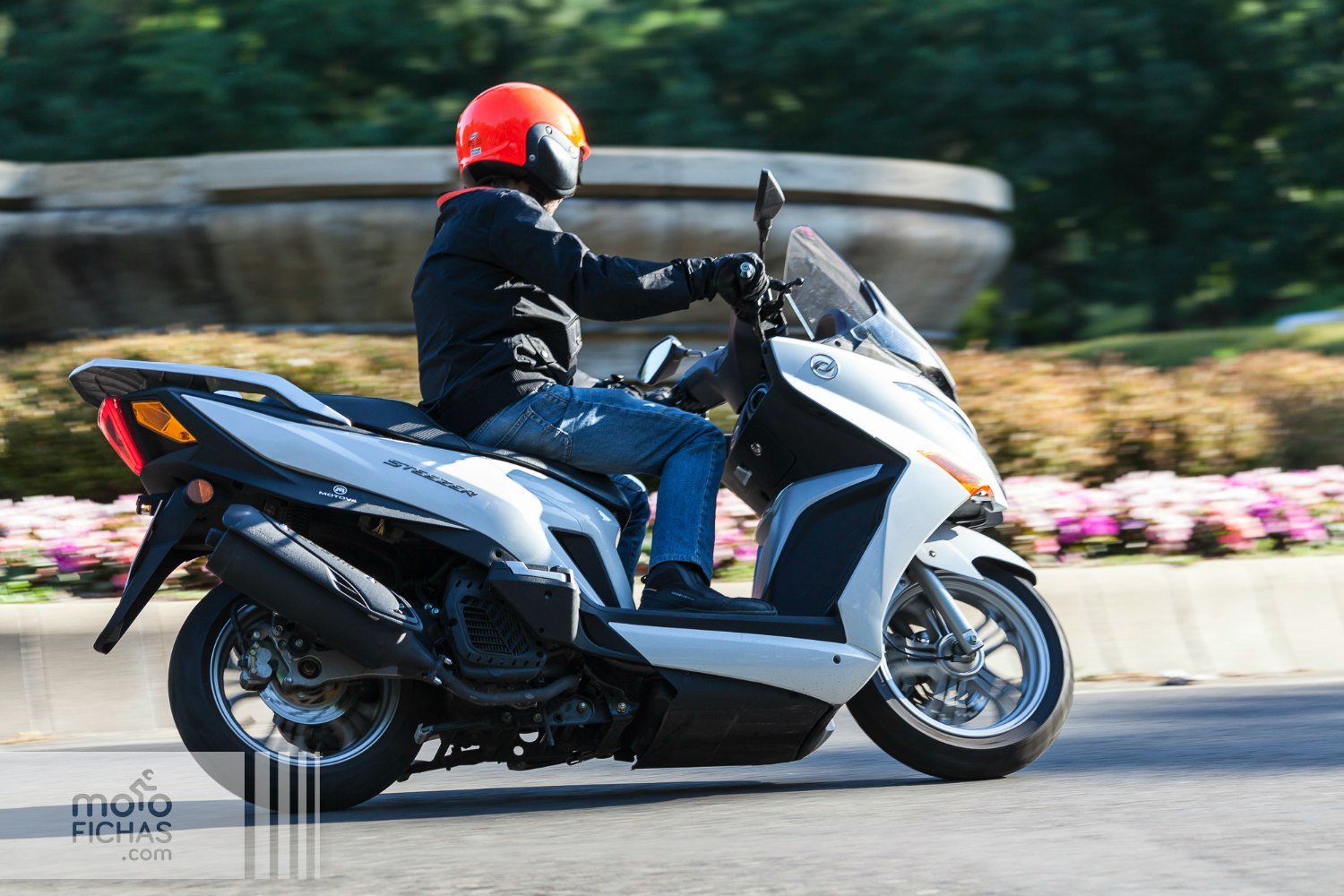 Prueba Daelim Steezer 125: práctica fusión