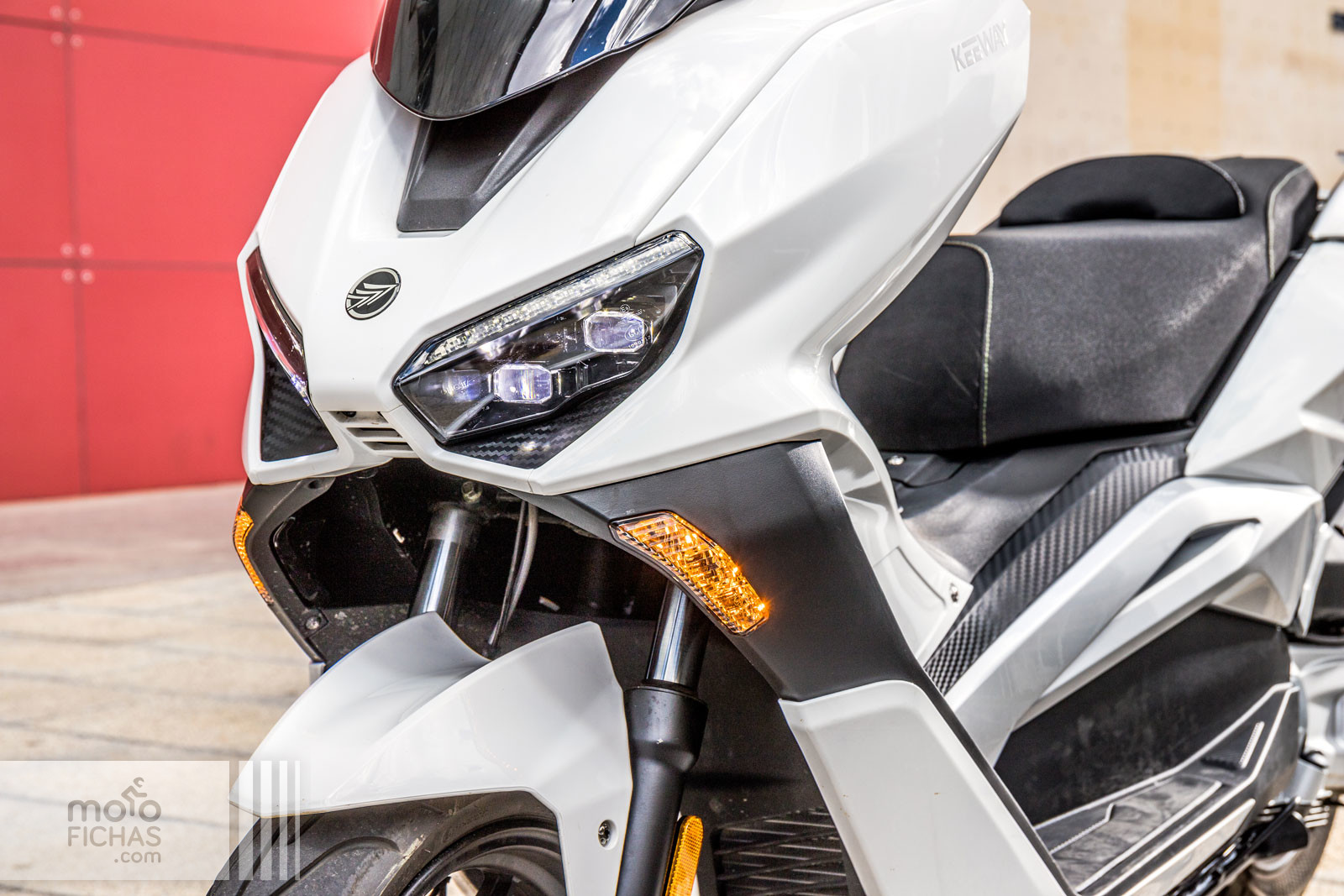 Prueba Keeway Vieste 300