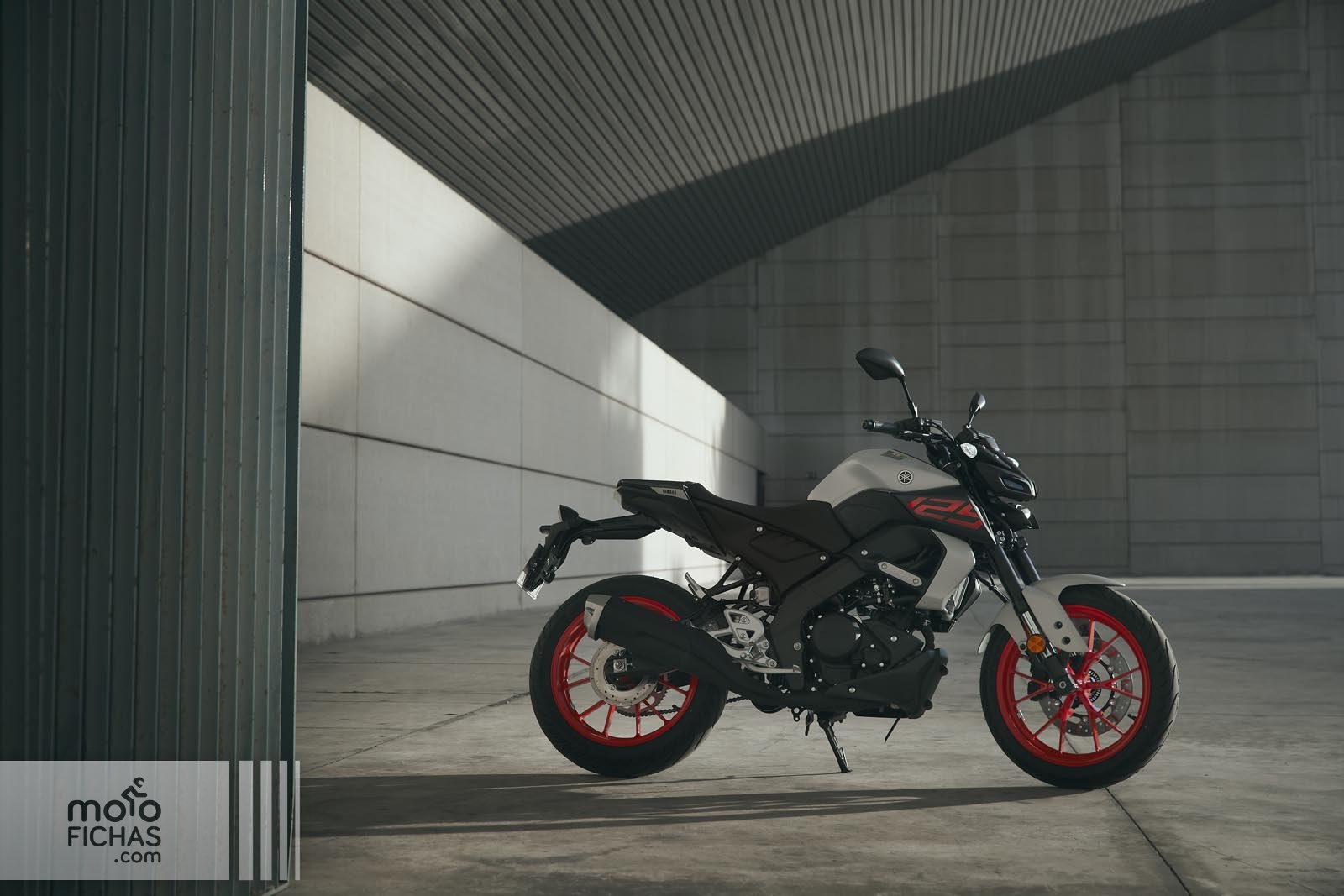 Prueba Yamaha MT-125 2020 (Vídeo)