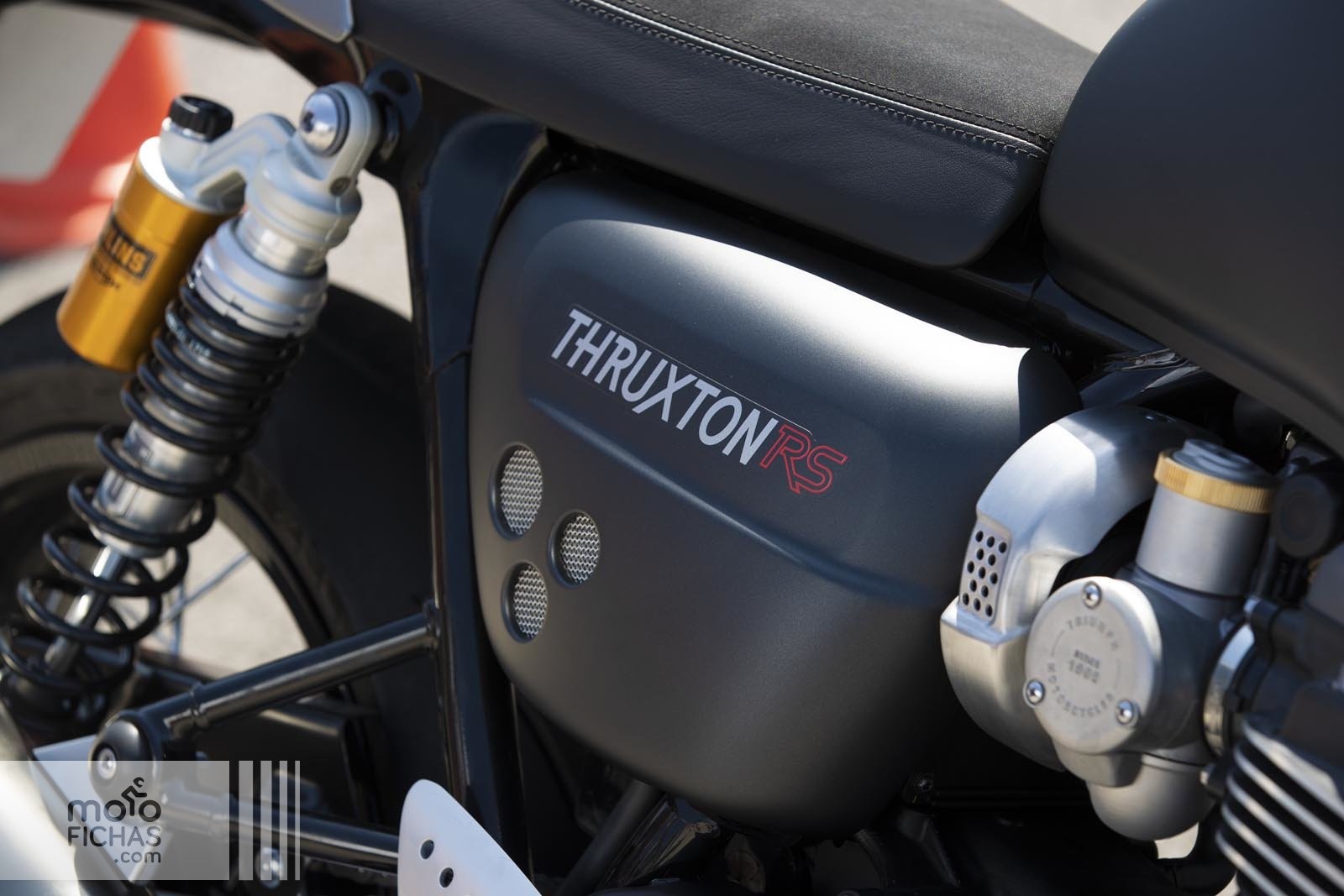 Comparativa Triumph Thruxton RS 2020-2024 - Norton Commando 961 Cafe ...