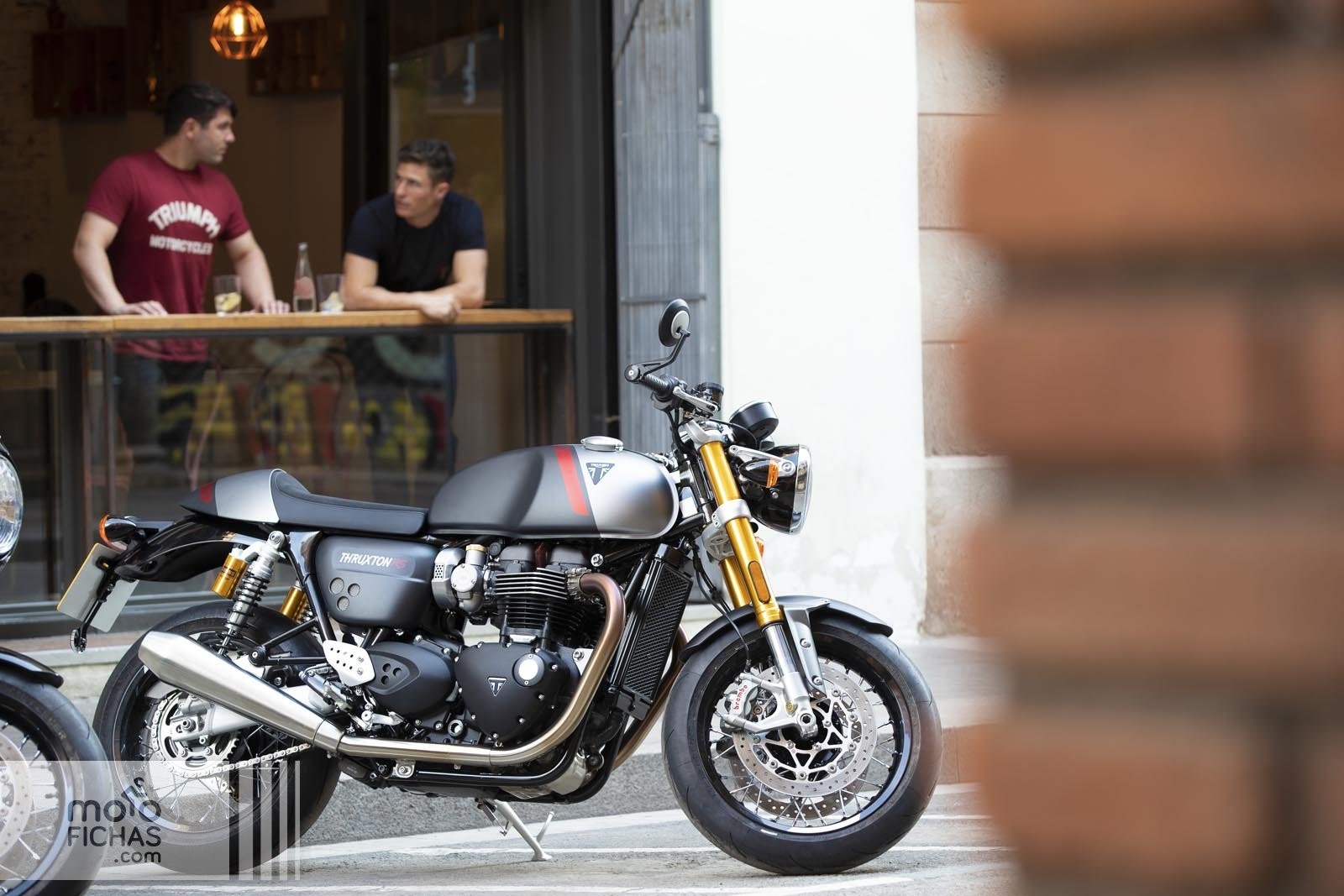 Comparativa Triumph Thruxton RS 2020-2024 - Norton Commando 961 Cafe ...